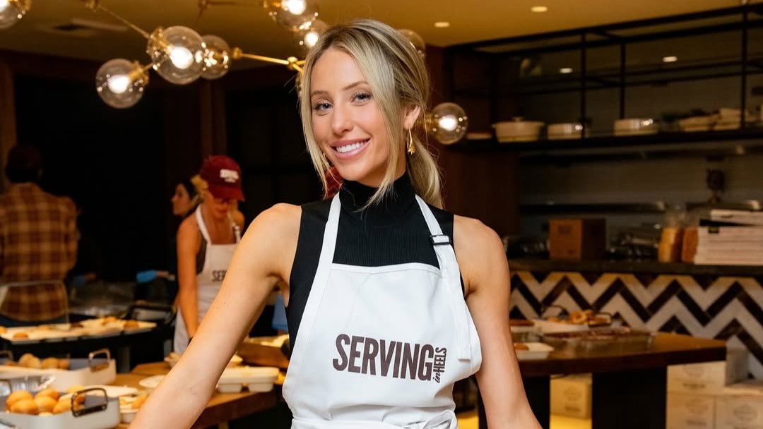 TikTok Star Alix Earle’s Complete Fitness Routine Everyone Can Follow ...