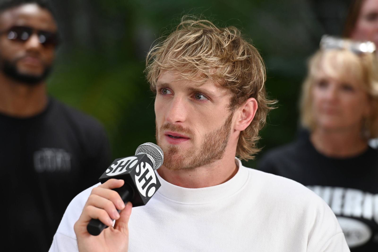 Logan Paul Reveals Why He Doesn't Count Calories - BodyBuildingBros
